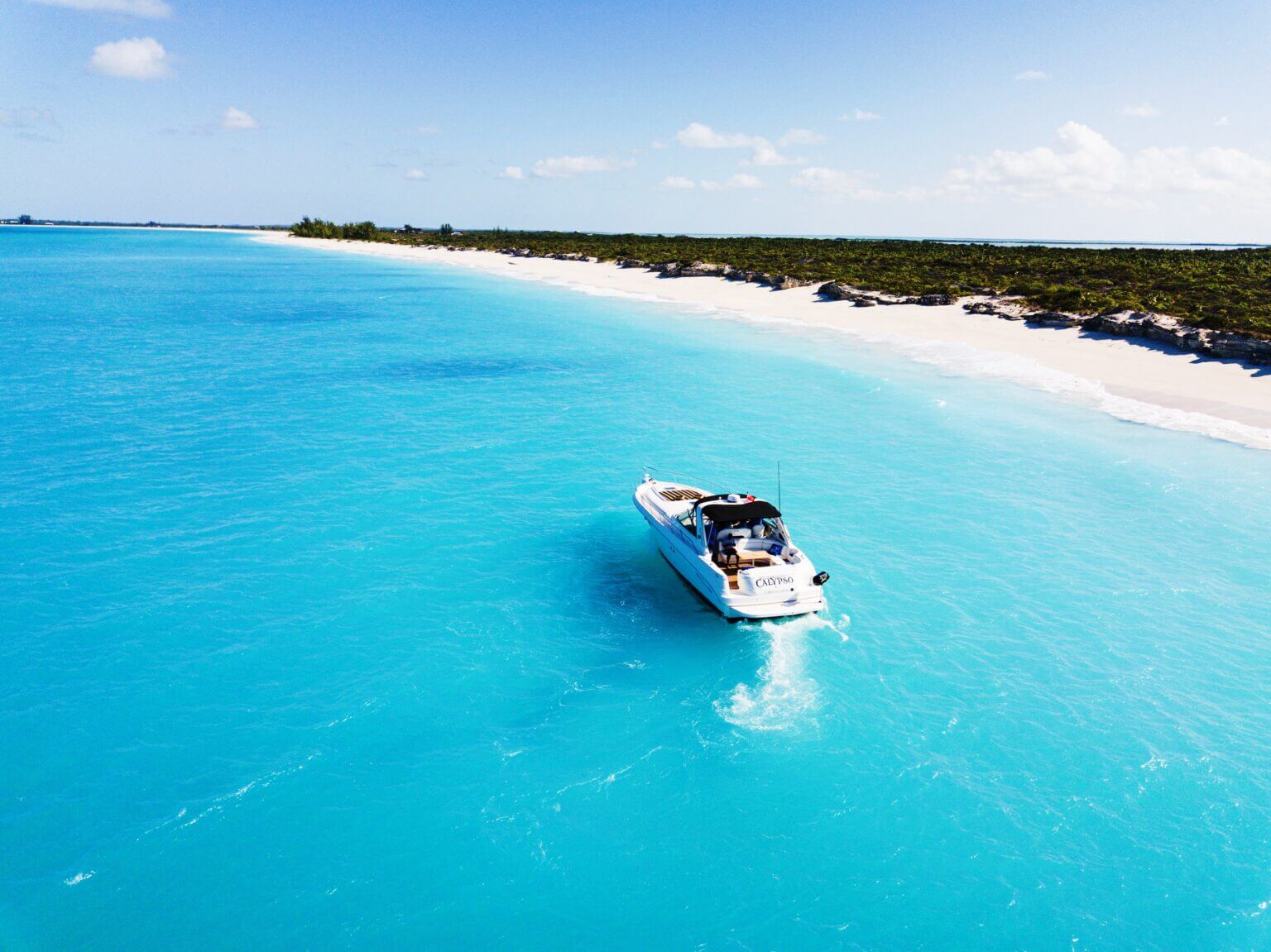 Boat tours in Turks and Caicos - GraceHaven Villas TCI